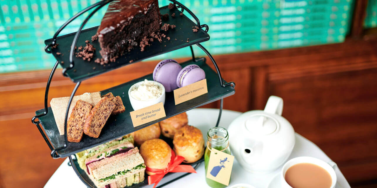 Afternoon Tea at Moonfleet Manor | Book Now | UK Guide